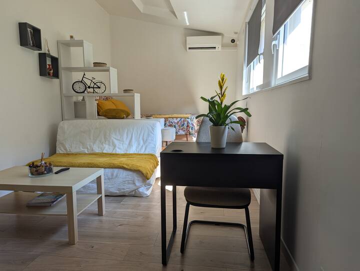 Charmant Studio Privé Avec Espace Extérieur - Solaize
