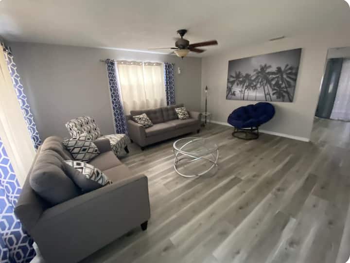 3/2 Paradise House Sleep 7 - Sebastian, FL