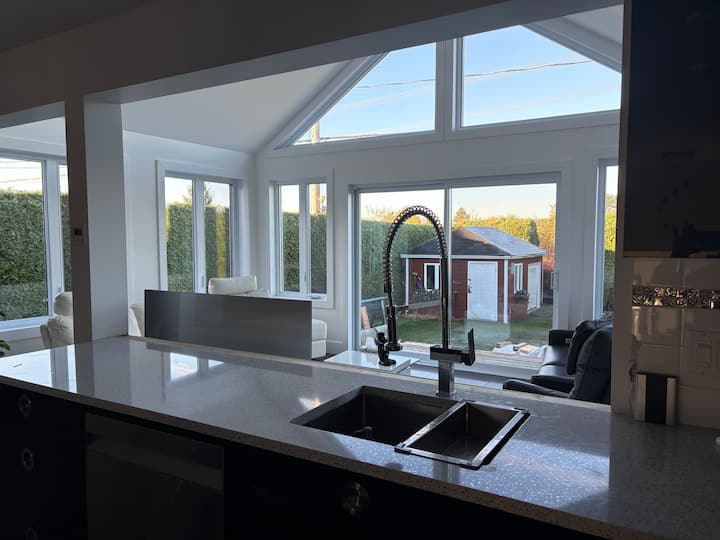 Bungalow Martine Et Ghislain Avec Spa Citq 311153 - Québec, QC