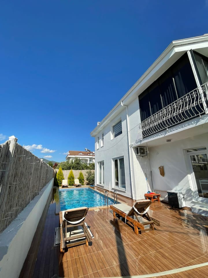 Fethiye ‘De Müstakil Havuzlu Villa - Фетхие