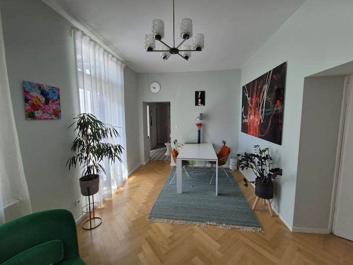 Central Cosy 2-room Apartment - Düsseldorf