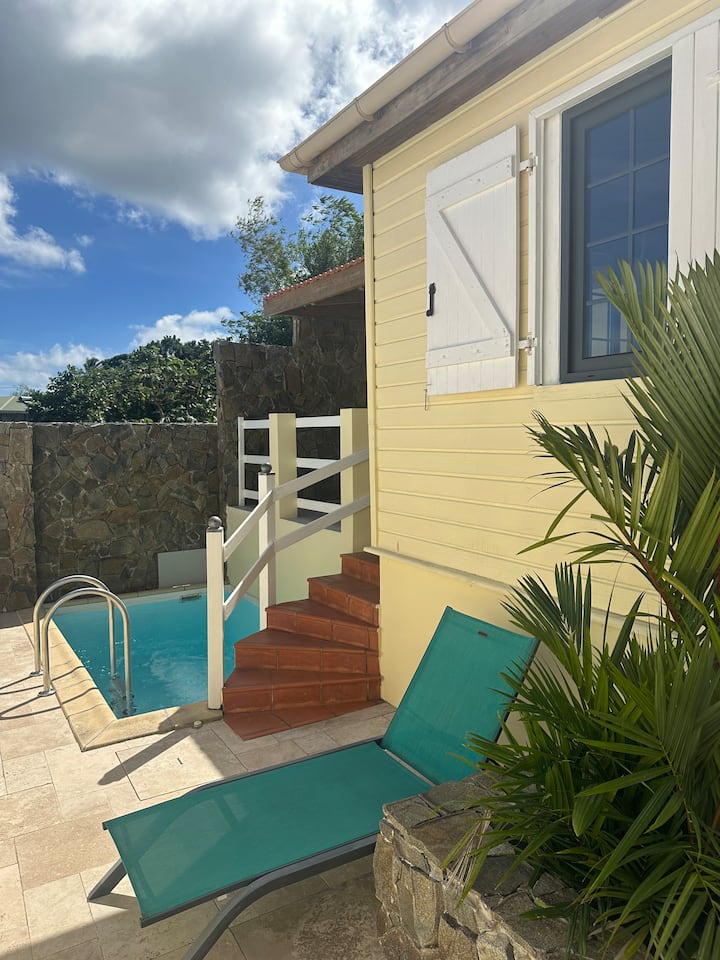 Logement Entier: Terrasse Et Piscine Privée - Martinique