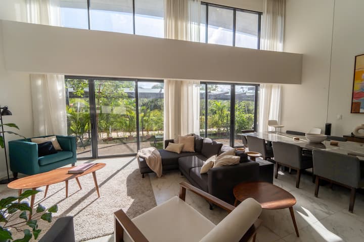 Cassia Merida | Unique Pentgarden House With Lake - Mérida