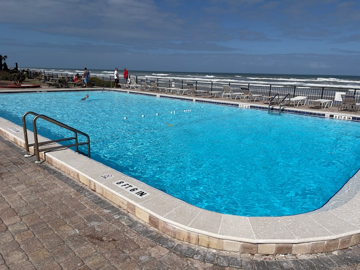 Daytona Beach Shores Oceanfront Studio - Floride
