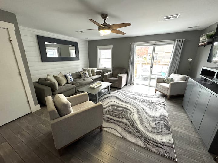 3b/2b Dewey Beach Townhouse, 3 Blocks To Beach - Rehoboth Beach, DE