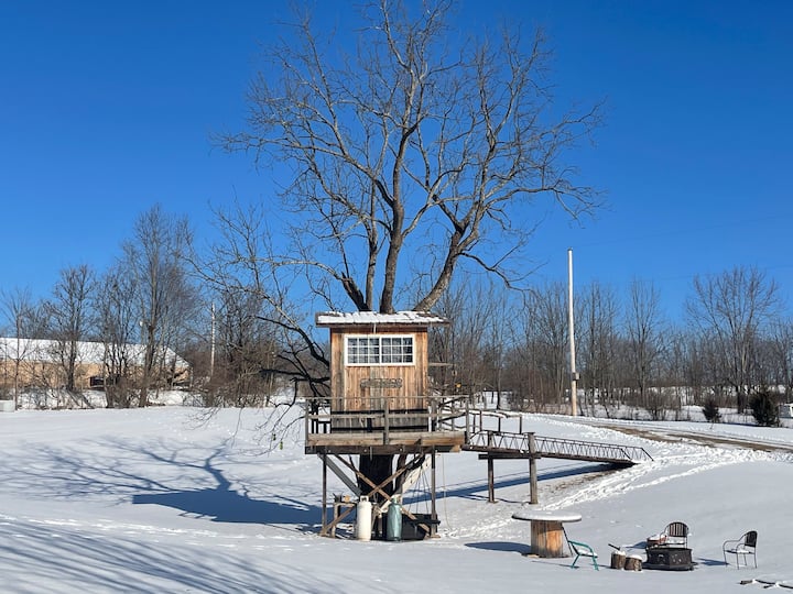 Treehouse At Fairview Farms - Pennsylvania