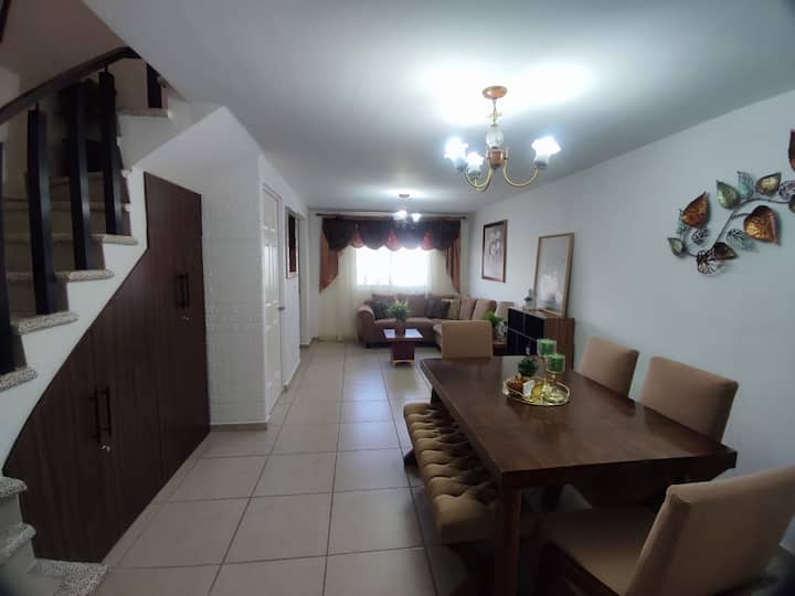 Fig, Casa Completa En Residencial Al Norte De León - León