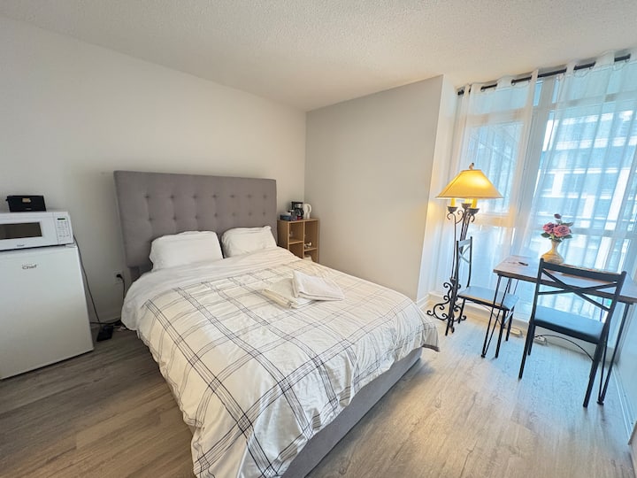 Modern Downtown Room Private Bath Step To Cn Tower - Toronto