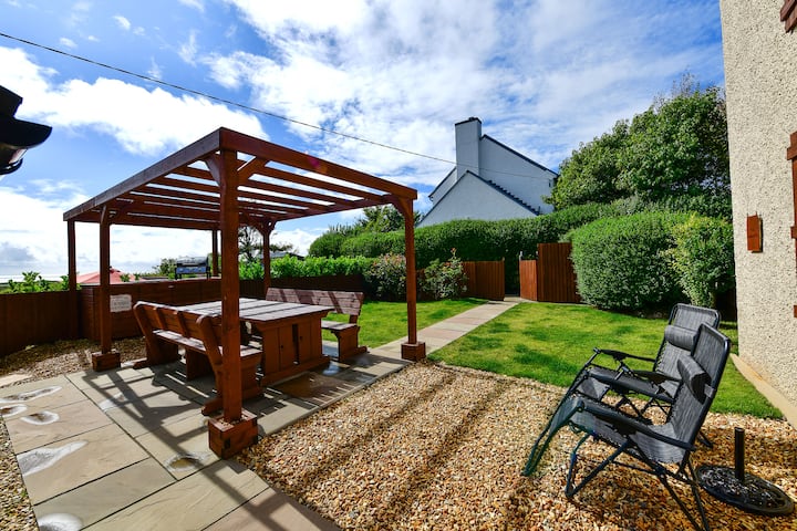 The Farmhouse At Pitton Cross Farm - Rhossili