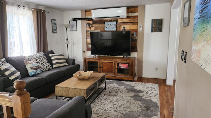 Adorable 2br Upper Unit House In Friendly Neighbor - Page, AZ