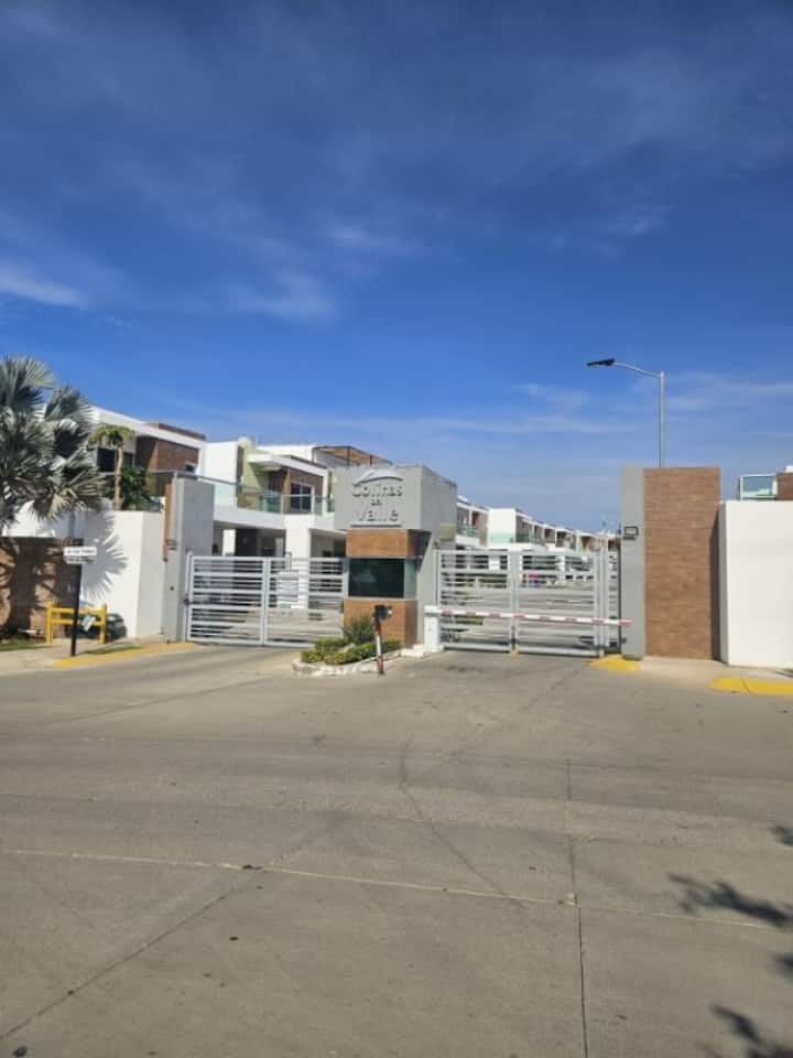 Casa Cómoda Para Una Estancia Inolvidable - Mazatlán