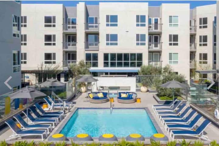 Modern 2br  Glendale Condo With Pool&gym - Elysian Park - Los Angeles