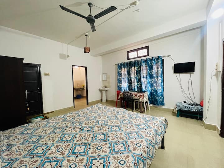 (Non Ac)tarang-1bhk Apartment(free Parking, No Tv) - Guwahati