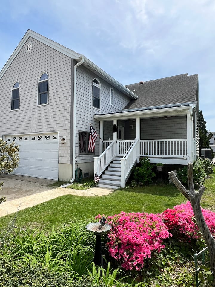 One-of-a-kind, Single Family Home At The Beach! - Ocean City, MD
