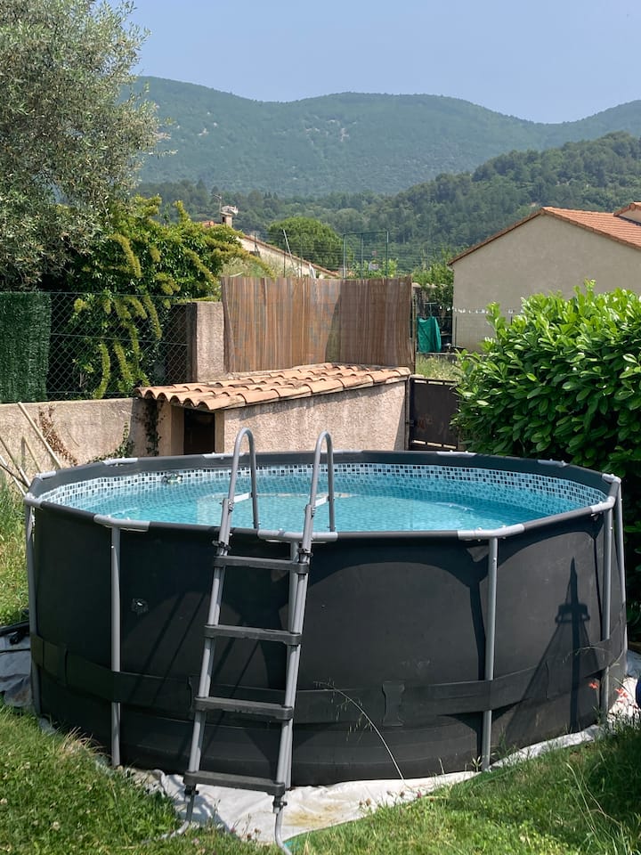 Maison Familiale Avec Jardin Et Piscine Hors Sol. - Nyons