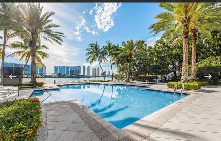 Waterways Village Apartment In Aventura Lovely 1/1 - Aventura, FL