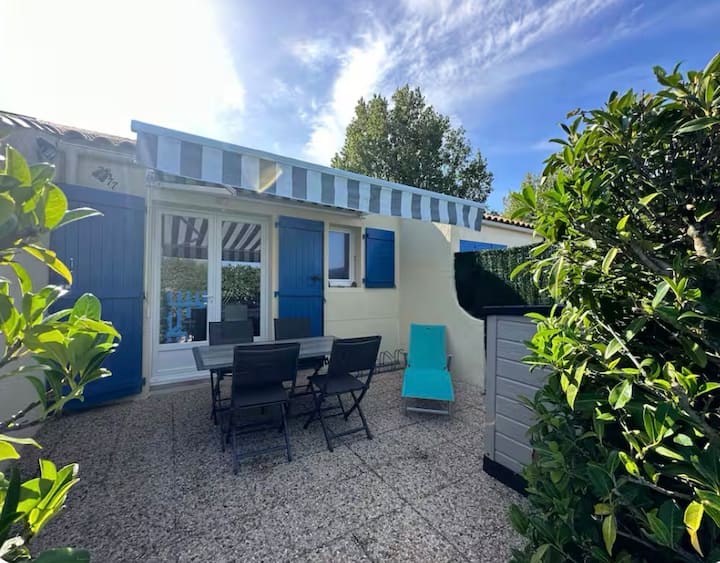 Charmante Maisonnette Dans Résidence Avec Piscine - La Palmyre