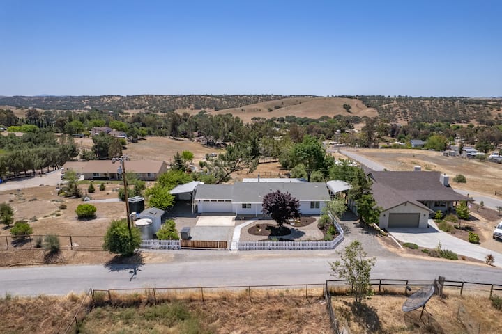 Spa + Firepit + Bbq | Eastside Paso Wine Country | Casa Robles - Paso Robles, CA