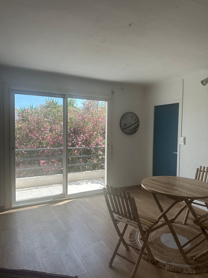 Chambre Paisible Avec Parking Gratuit - Arles