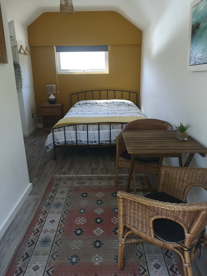 The Studio @ No 28
 Annexe With Patio And Sauna - Wareham, UK