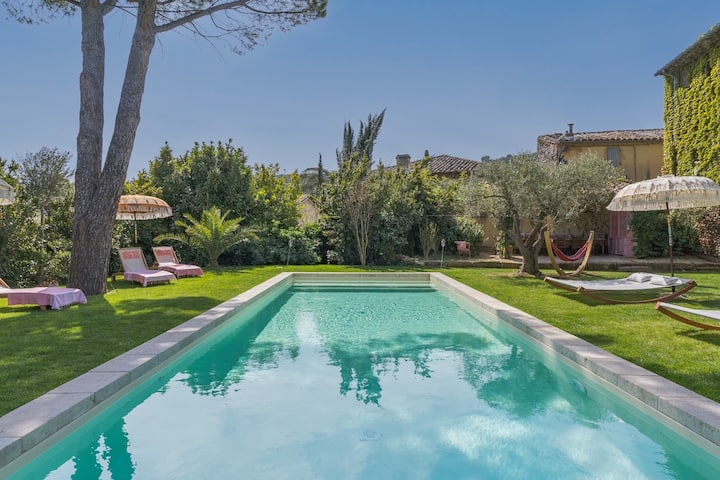 Le Petit Palais Hors Du Temps - Uzès