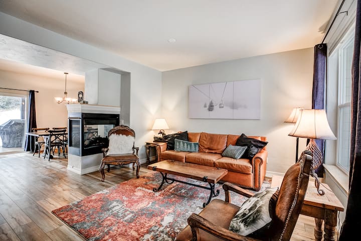 Kingdom Park Townhome: Nice Space, On Shuttle Rout - Breckenridge, CO