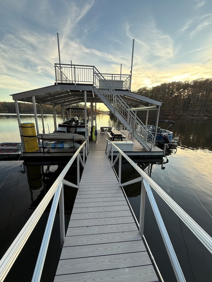 Lakefront Beauty With Private Dock And Views - Don Carter State Park, Gainesville