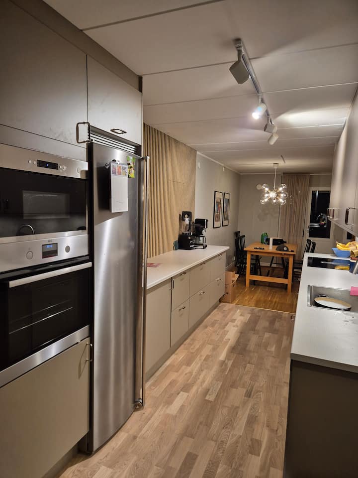 Trevligt Gavelradhus Med Fina Uteplatser. - Vaxholm