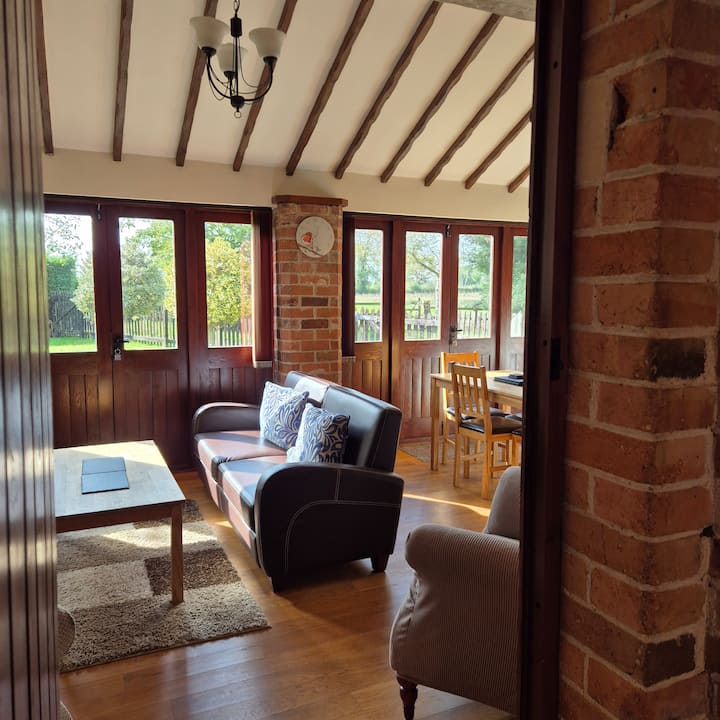 Lodge Barns - Hayloft Barn Near Southwell - Southwell