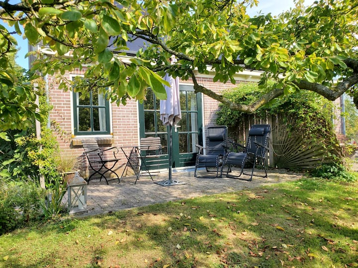 Lyts Kastieltsje, A Quiet Cottage In An Orchard - Harlingen