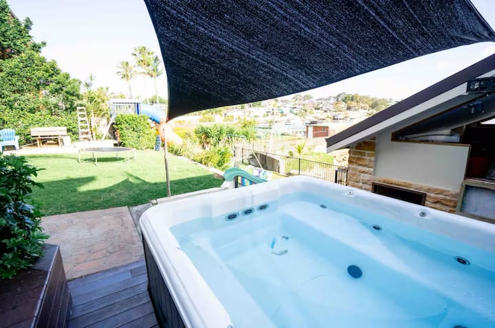 3 Bedroom Apartment On The Water - Cronulla
