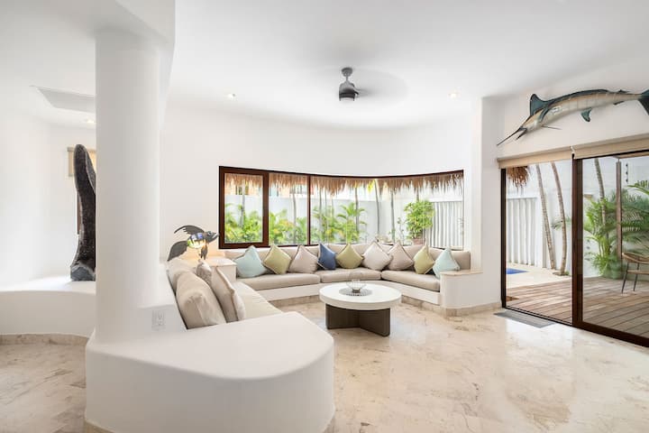 Mirasol - 9 Br Estate Downtown Playa! - Playa del Carmen