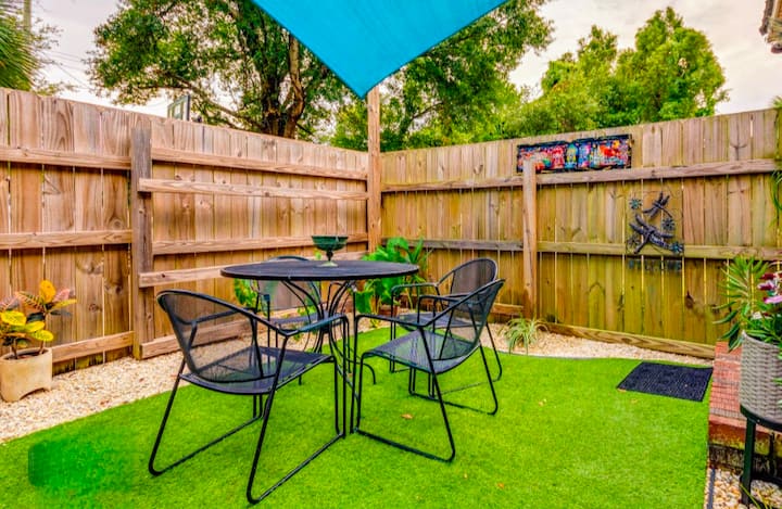 The Dragonfly House - - Pensacola, FL