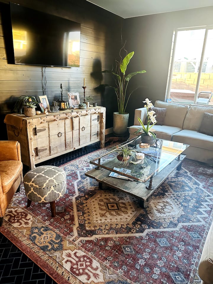 A Comfy Kinda Luxury - St. George, UT