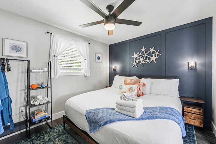 The Wespanee Wave - W/private Yard & Fire Pit - Charleston, SC