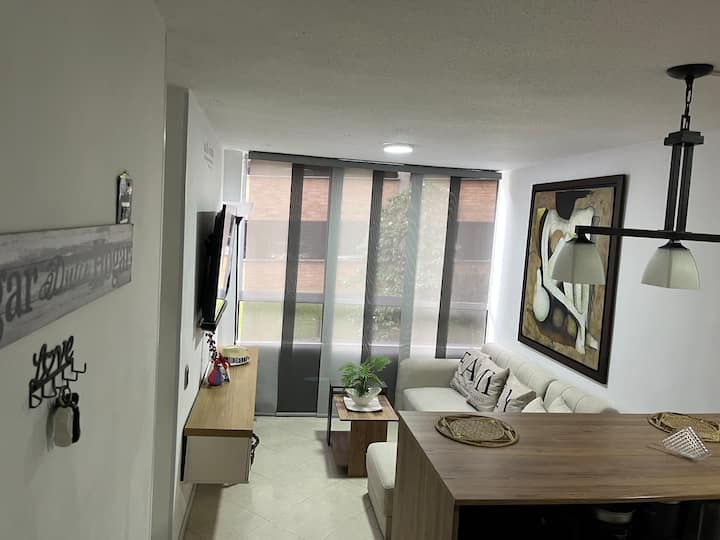 Cómodo Apartamento En Unidad San Diego Campestre - Medellín