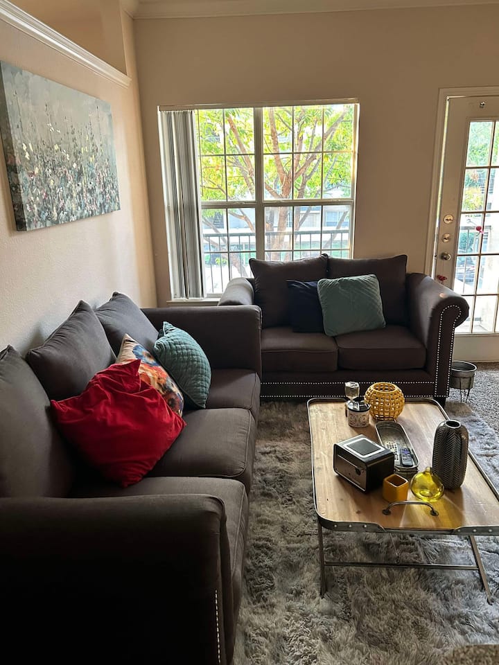 Peaceful 1br Apt Located In North Dallas - Carrollton, TX
