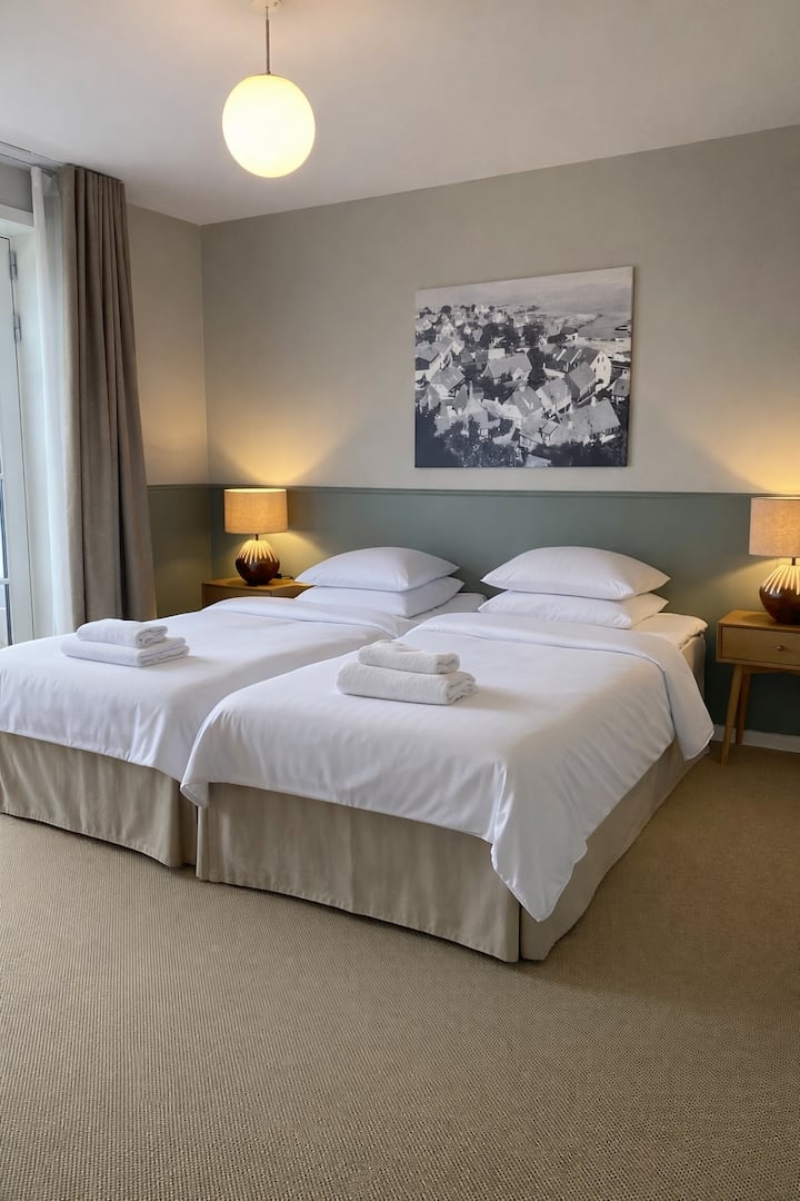 Unik Beliggenhed, Familieværelse Med Havudsigt. - Bornholm