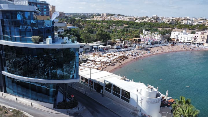Paceville Seafront Specious Flat - Malte