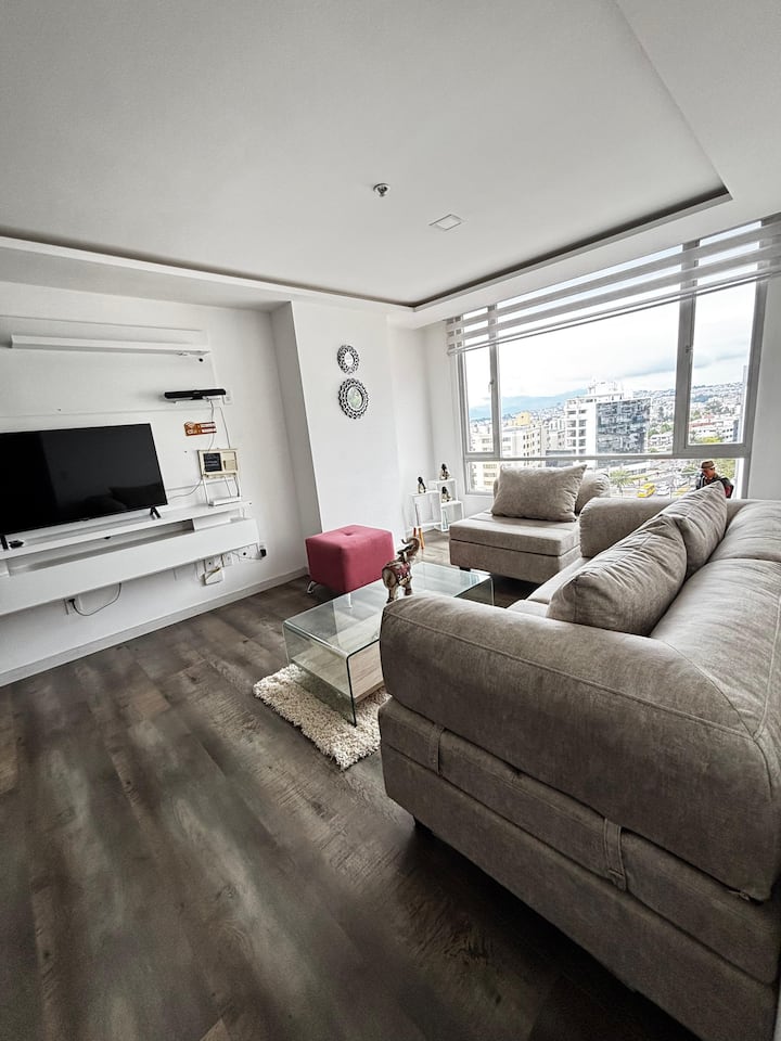 Urban Luxury With Premium Views In La Carolina - Quito