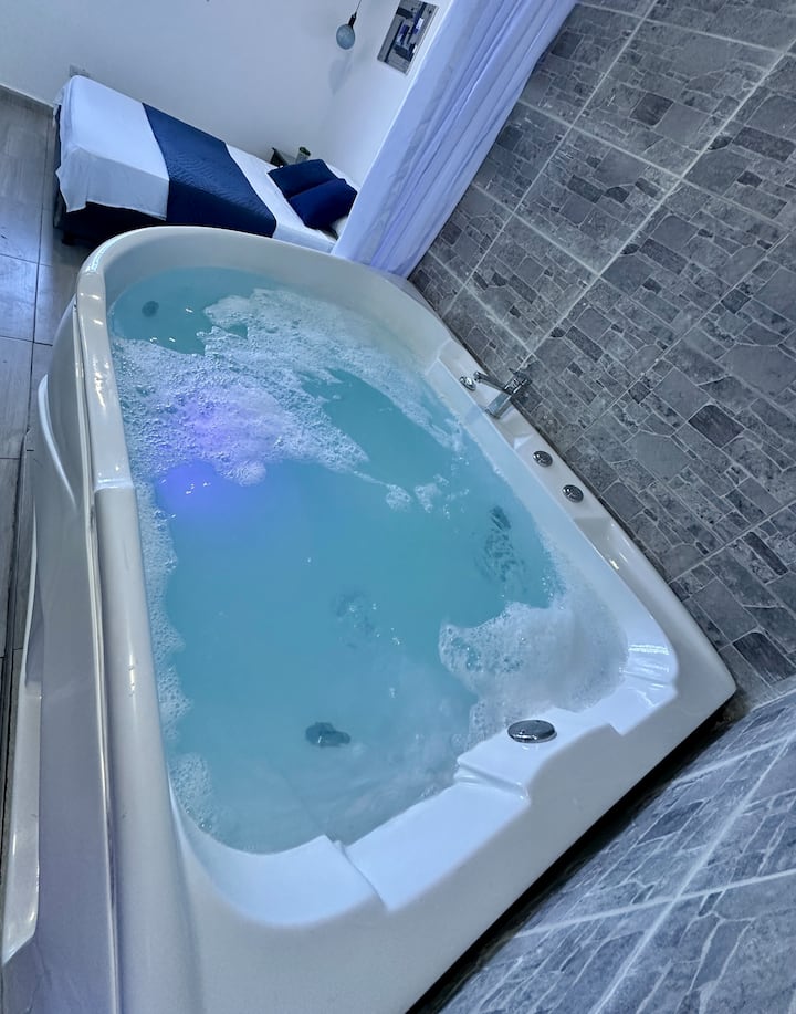 Blue Jacuzzi Aircondit Tv Wi-fi Pool Central 5c-2 - Flandes