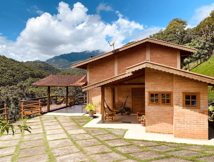 Casa Em Sto. Ant. Do Pinhal Com Bela Vista! - Santo Antônio do Pinhal