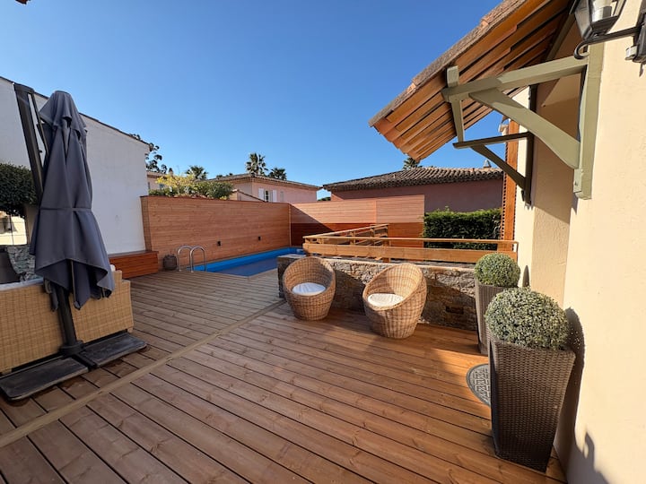 Magnifique Villa Avec Jacuzzi, Plage 15 Min à Pied - Sainte-Maxime