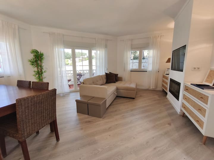 Bright & Modern – 2026 Recently Renovated Apart - Ferrel