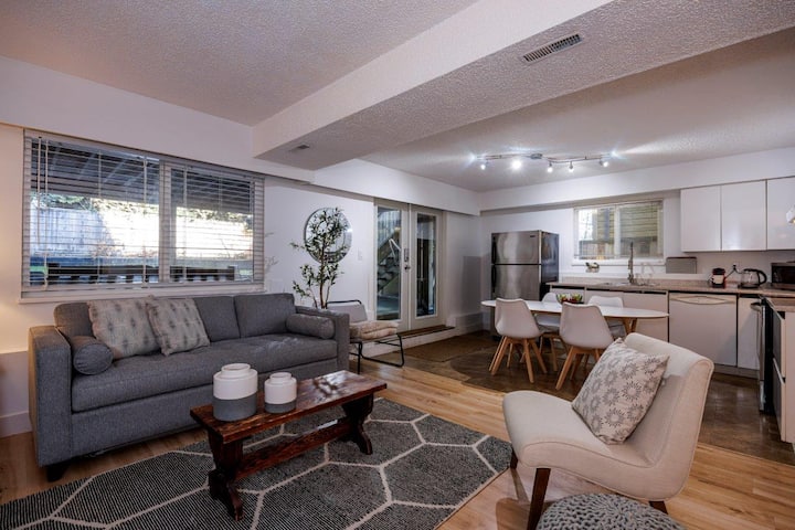 Peaceful Getaway Near Mount Seymour & Deep Cove - Mount Seymour