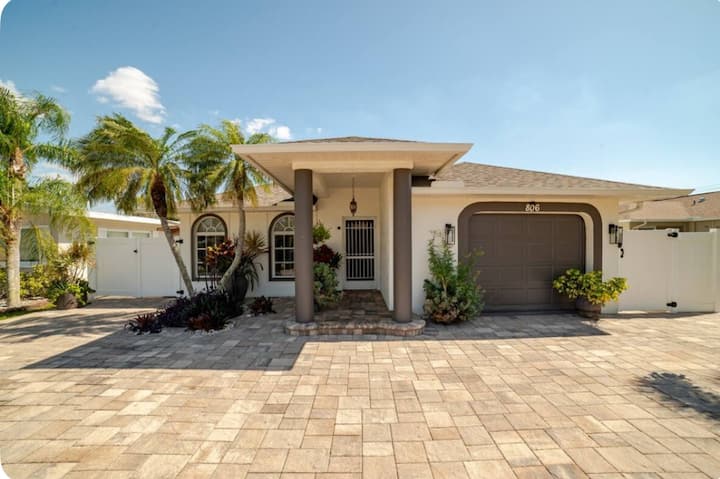 Home Sweet Home - Naples Park, FL