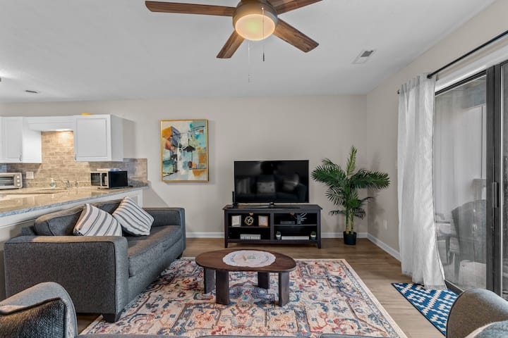Cozy Condo In The Surfside Beach Area - Surfside Beach, SC