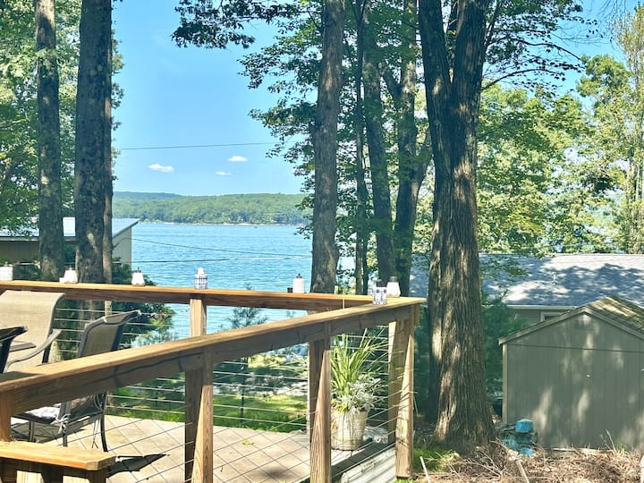 Lakehouse Getaway - Modern Comfort W/ Boat Slip - Fairview Lake, PA