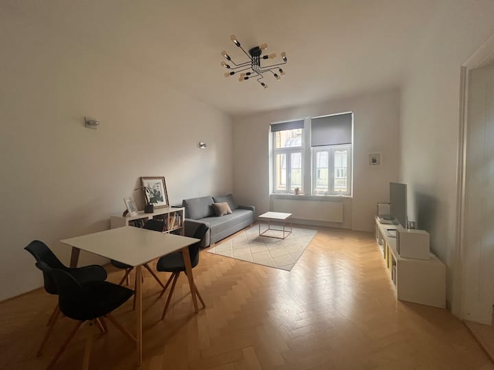Cosy Apartment Near The Blue Church - Bratislava