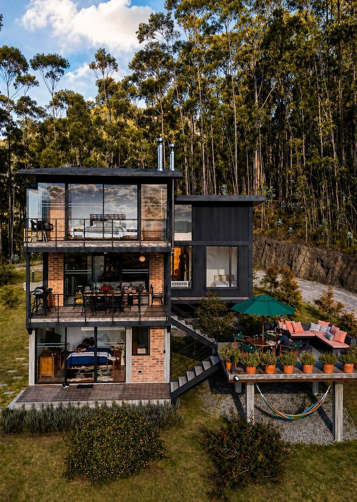 Architect’s Home At The Lake - Imbabura